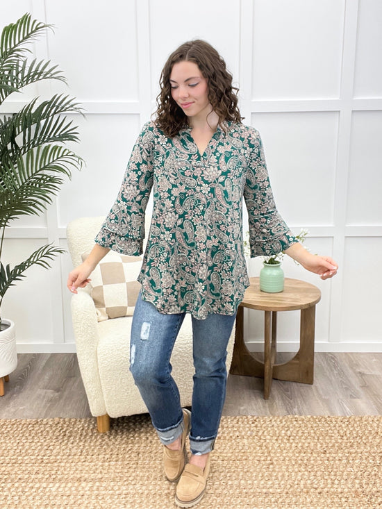 Dear Scarlett Chase The Day Lizzy Bell Sleeve Top – Mint Pineapple Boutique